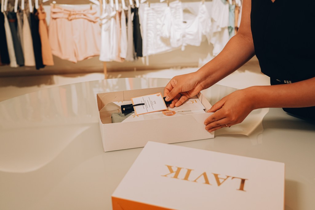 Click & Collect: como funciona essa forma de entrega omnichannel - Stone